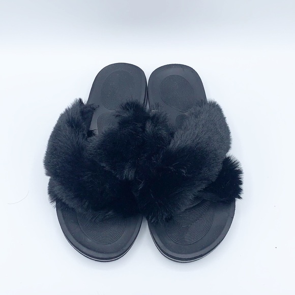 Coface | Shoes | Coface Sandal Womens 9 Black Faux Fur Fuzzy Slide Slipper | Poshmark